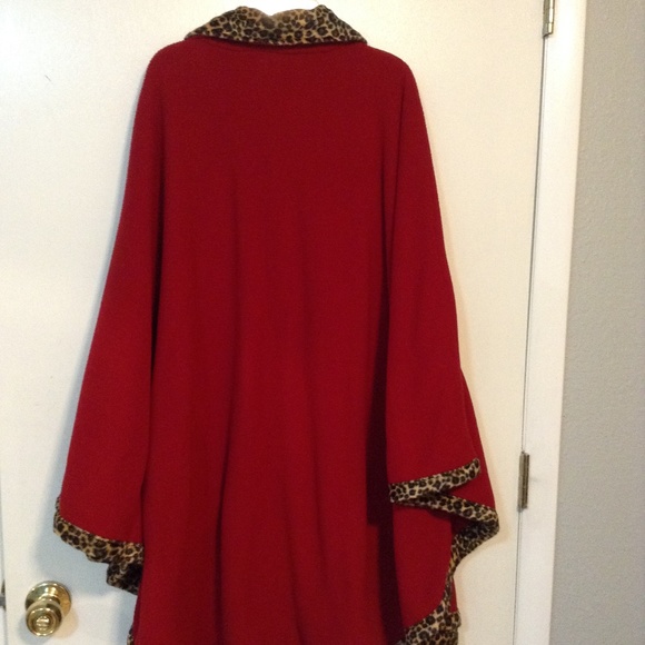 LE MODA | Jackets & Coats | Le Moda Red Cape W Leopard Trim One Size ...